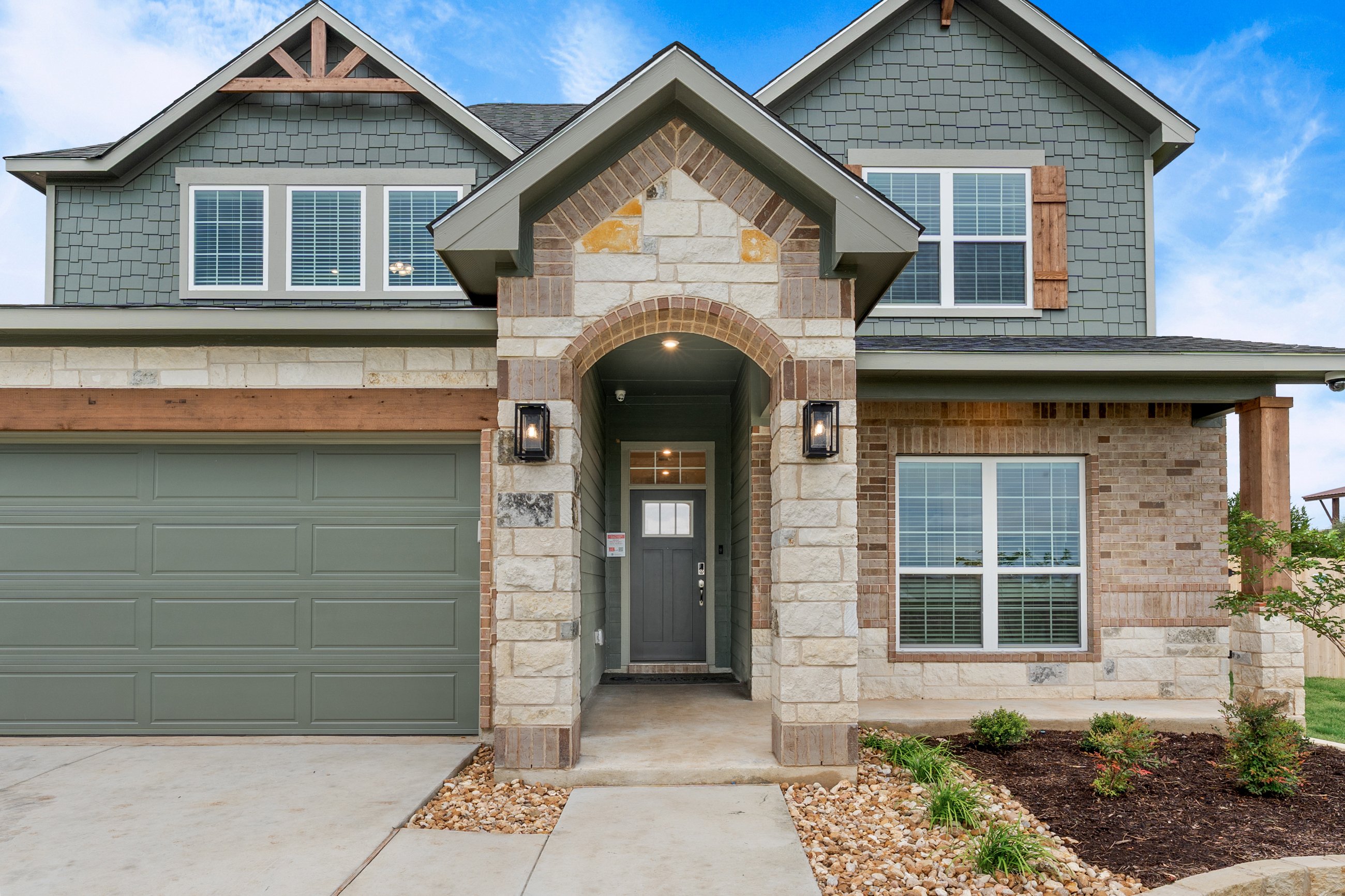 New Home Exterior Paint Colors